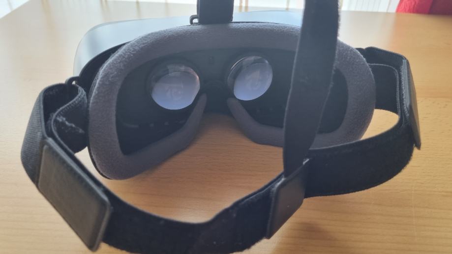 Samsung Gear VR (SM-R323)