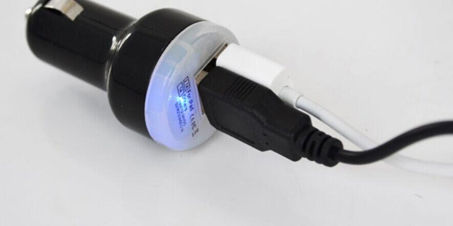 USB PUNJAC ZA AUTO ZA MOBITEL / DUPLI (2ULAZA) - AKCIJA