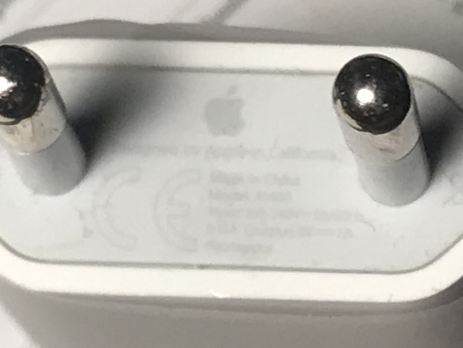 original rabljena glava Apple punjača = model A1400 / Input: 100-240V