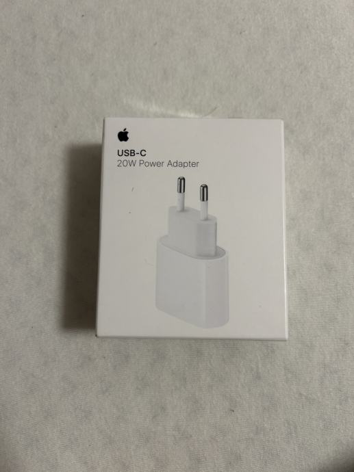 Orginal USB-C Apple adapter
