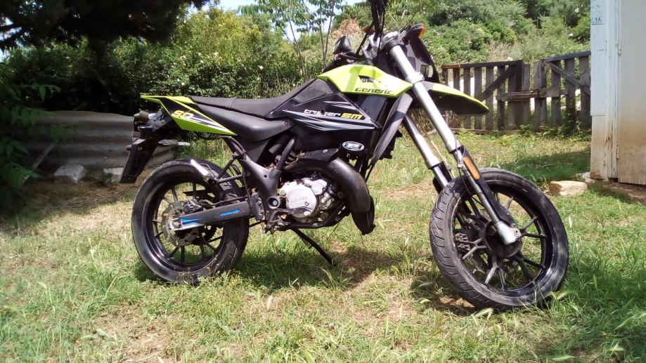 Generic Trigger SM 50 cm3, 2007 god.