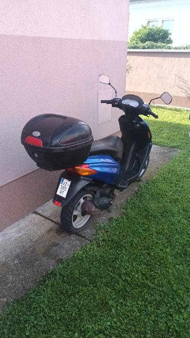 Piaggio Diesis 49 cm3, 2002 god.