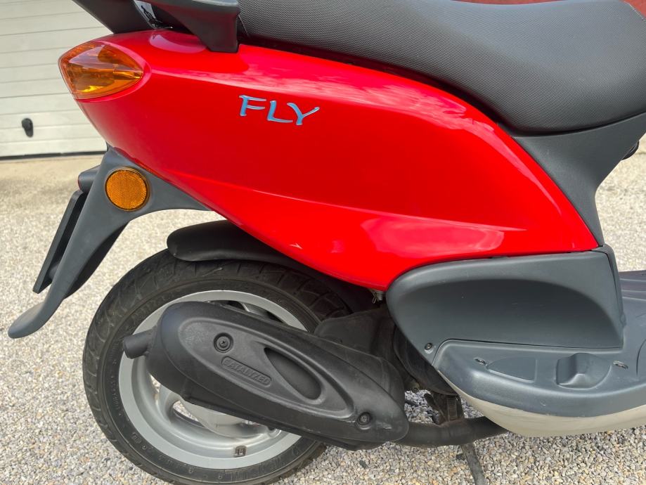 Piaggio Fly 49 cm3 , 1. vlasnik , samo 8700 km, 2005 god.