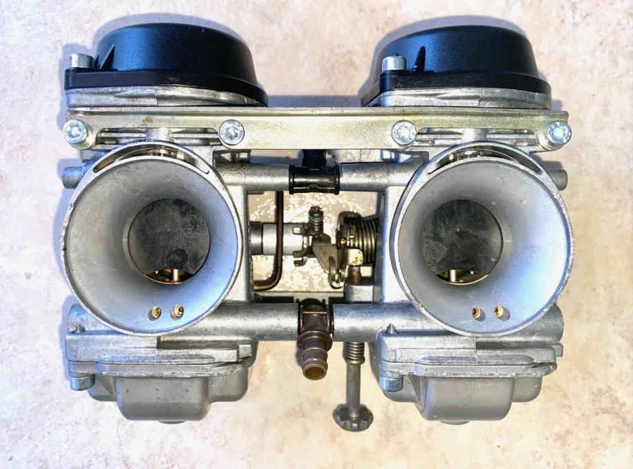 Karburator Suzuki GS500E, svježe remontovan