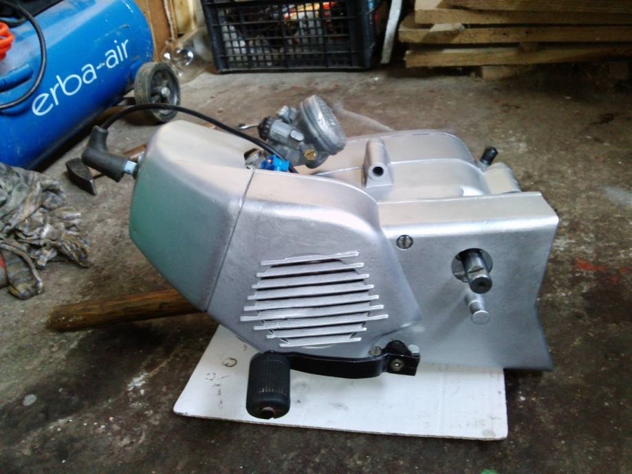 Mašina za Tomos APN 4,6