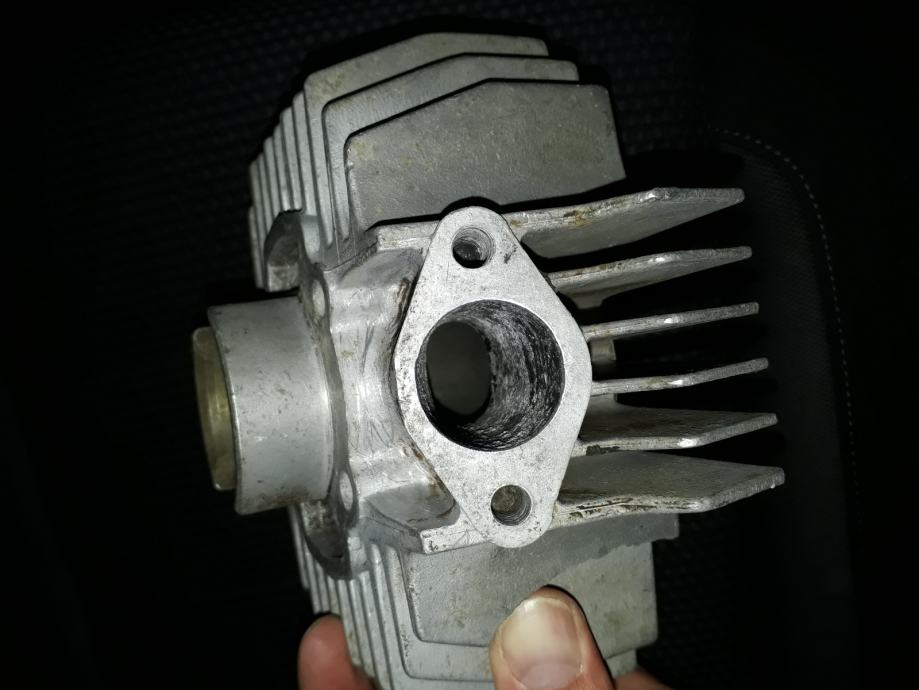 Tomos e90 cilindar i glava.