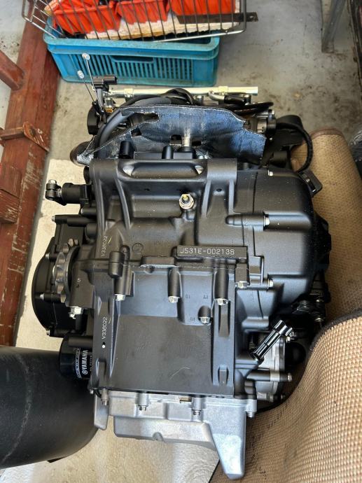Yamaha YZF-R6 RJ27 razni dijelovi