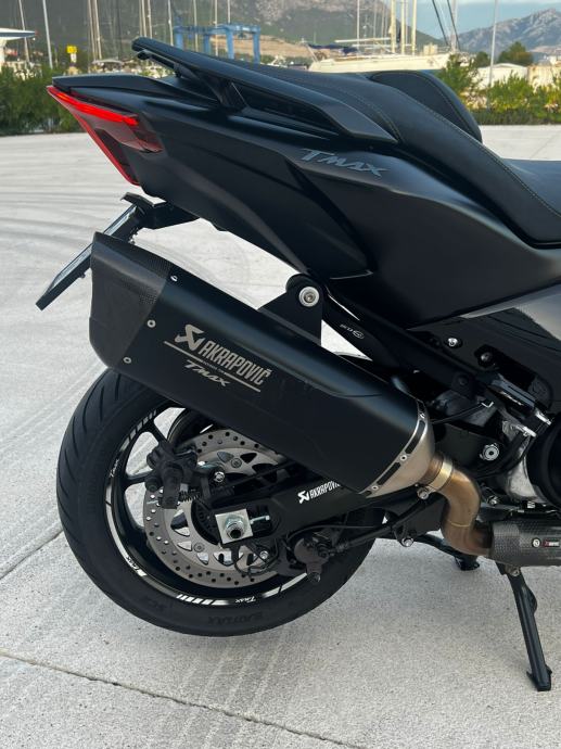 AKRAPOVIC T MAX 2023 g