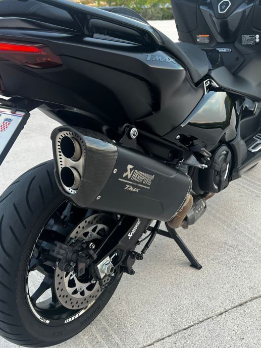AKRAPOVIC T MAX 2023 g