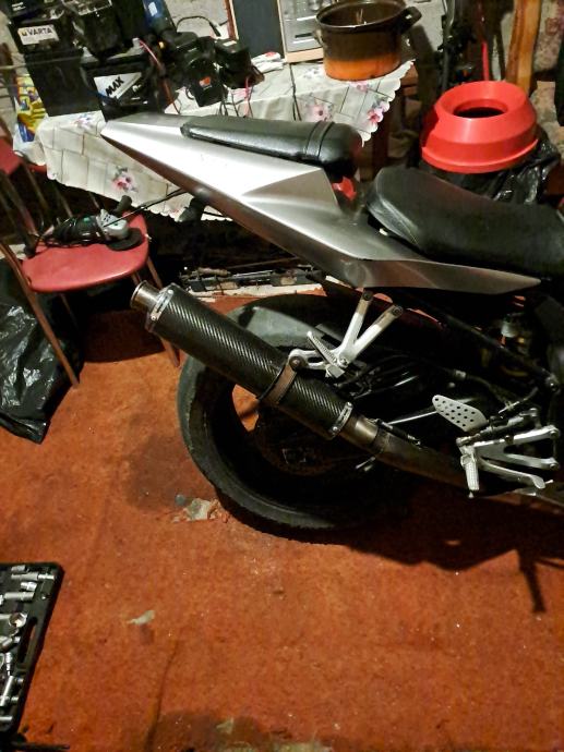 AUSPUH TOP AKRAPOVIĆ ZA MOTOCIKLE ZA MOTOR JAČE KUBIKAŽE