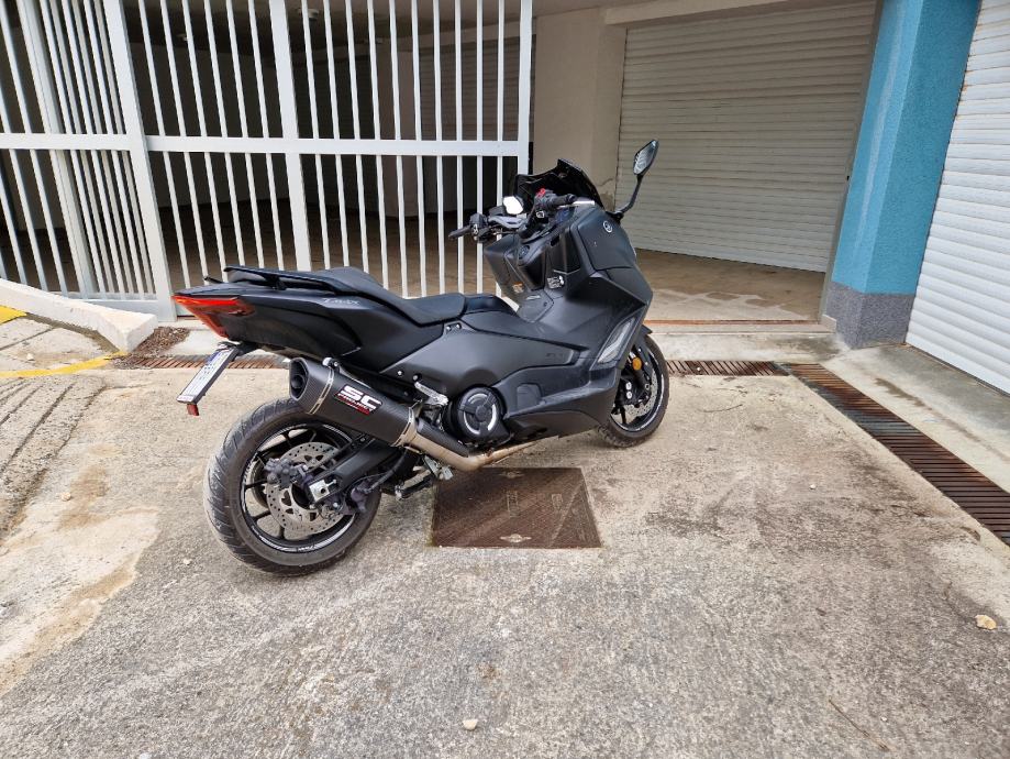 SC Project Auspuh za Tmax 560 2022-2024