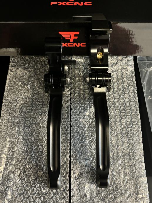 KAWASAKI Z1000- FXCNC-POLUGE CRNE - KVAČILO + KOČNICA-LOGO