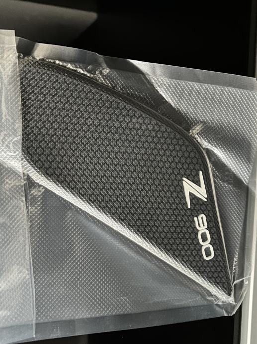 KAWASAKI Z900/SE- TANK PAD- VRHUNSKI- LOGO