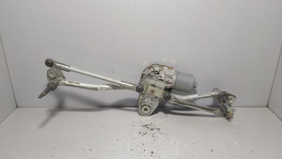 POLUGA BRISACA AUDI Q3 > 11-15 8U1955023