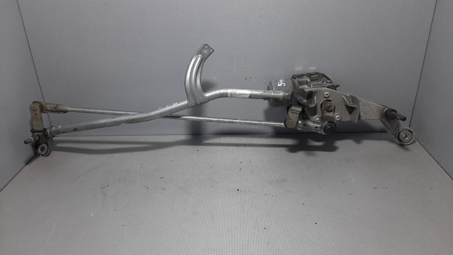 POLUGA BRISACA MERCEDES C KLASA (W205/S205) > 14-18 A2058208102