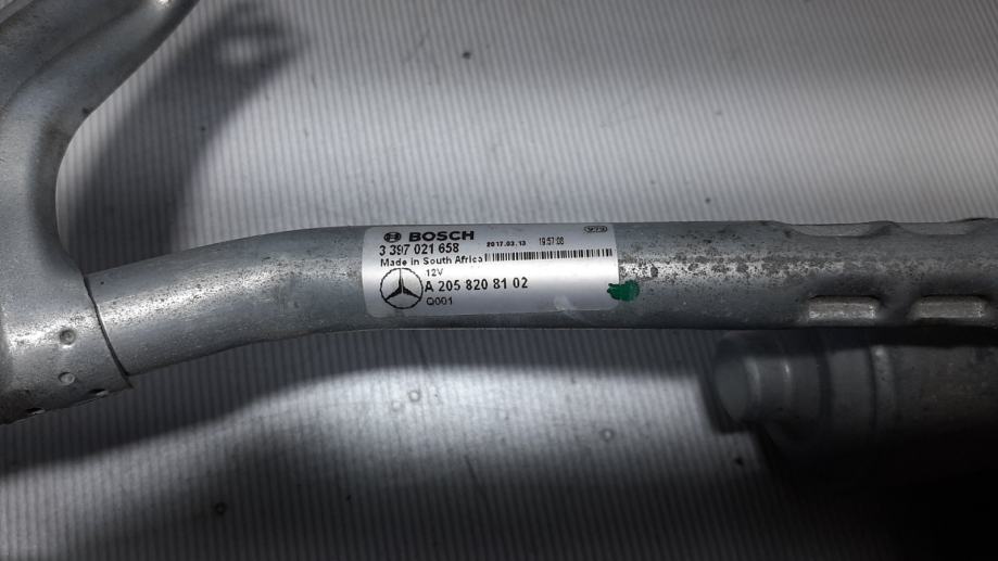 POLUGA BRISACA MERCEDES C KLASA (W205/S205) > 14-18 A2058208102