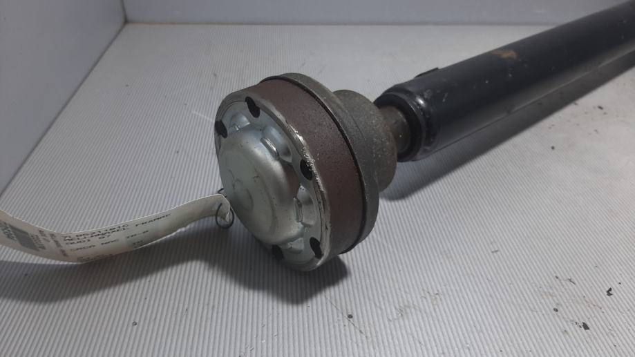 POLUOSOVINA AUDI Q7 > 09-15 7L8521101C