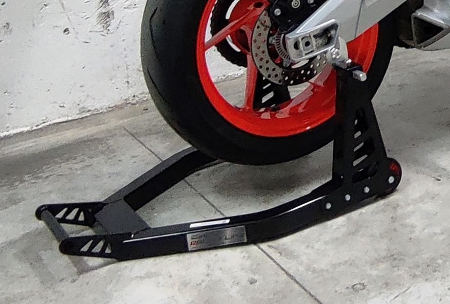 Štender zadnji za motocikl