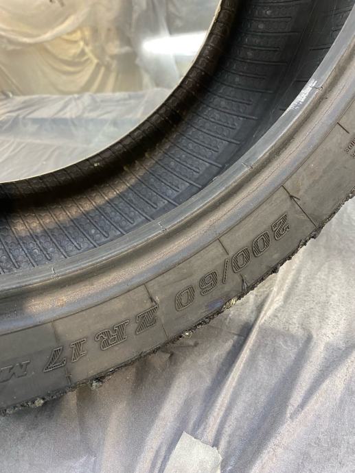 Dunlop D213 200 60 17