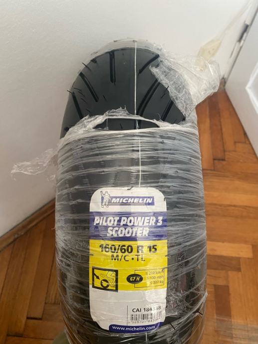 Michelin Pilot Power 3 i Pilot Road 4 160/60-15, 120/70-15 NOVO! TMAX