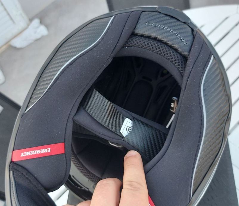 Kaciga za motor Scorpion EXO 1400 Air Carbon (M)