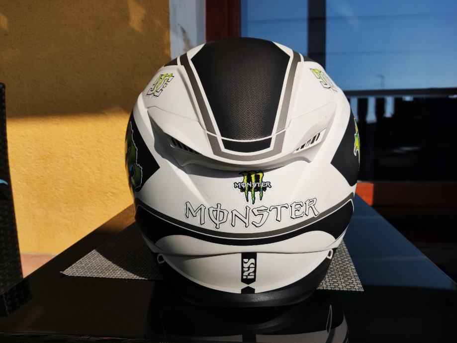 Motoristička kaciga