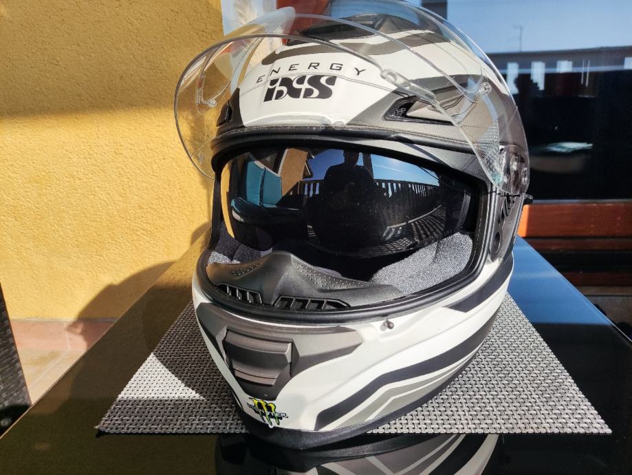 Motoristička kaciga