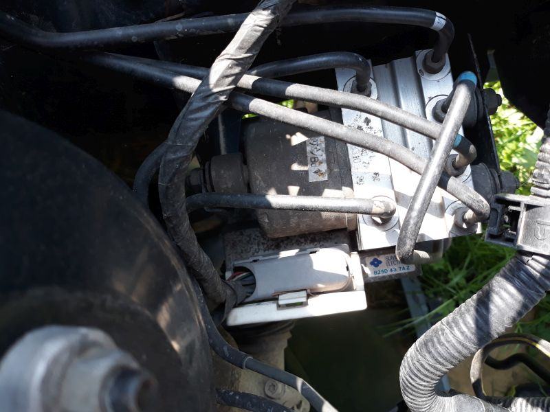 ABS PUMPA MAZDA 323 F PUMPA ABSA 323F BJ