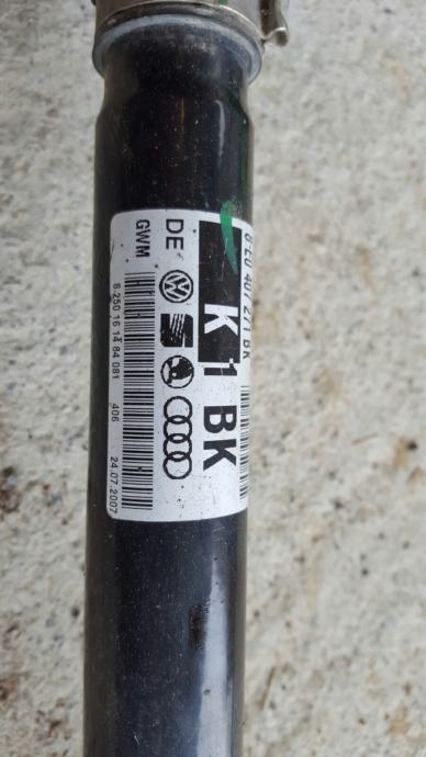 Audi A4 B7 poluosovina