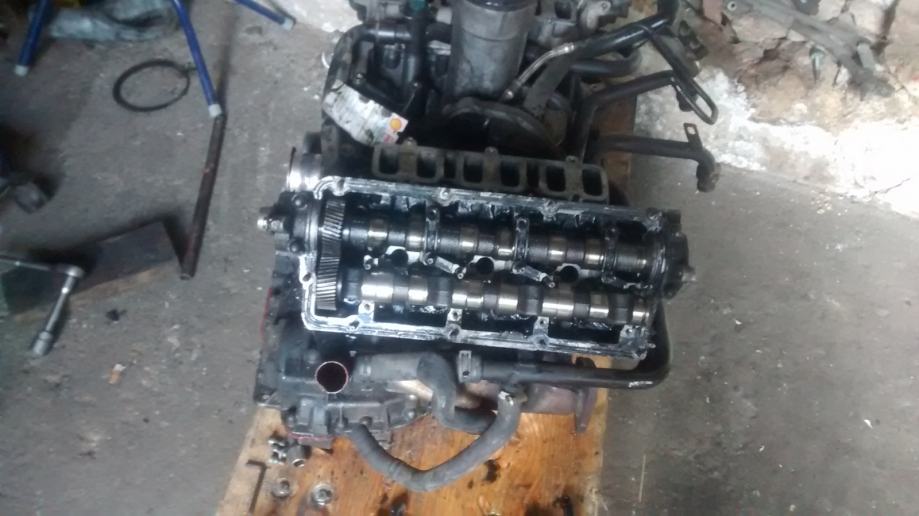 AUDI A6 2.5 TDI 2000god