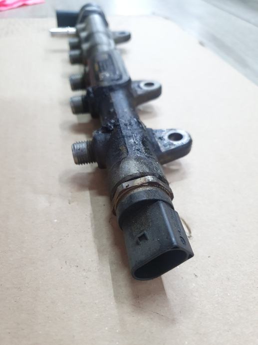 BMW B47 320D DIZNE, VISOKOTLACNA PUMPA I RAMPA 13538514148 13538514154