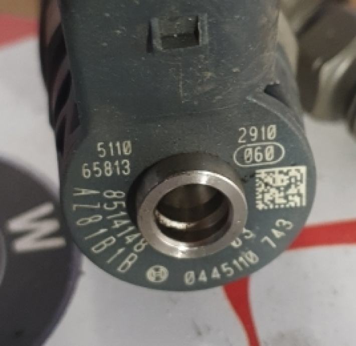 BMW B47 FUEL INJECTORS x4 8514148