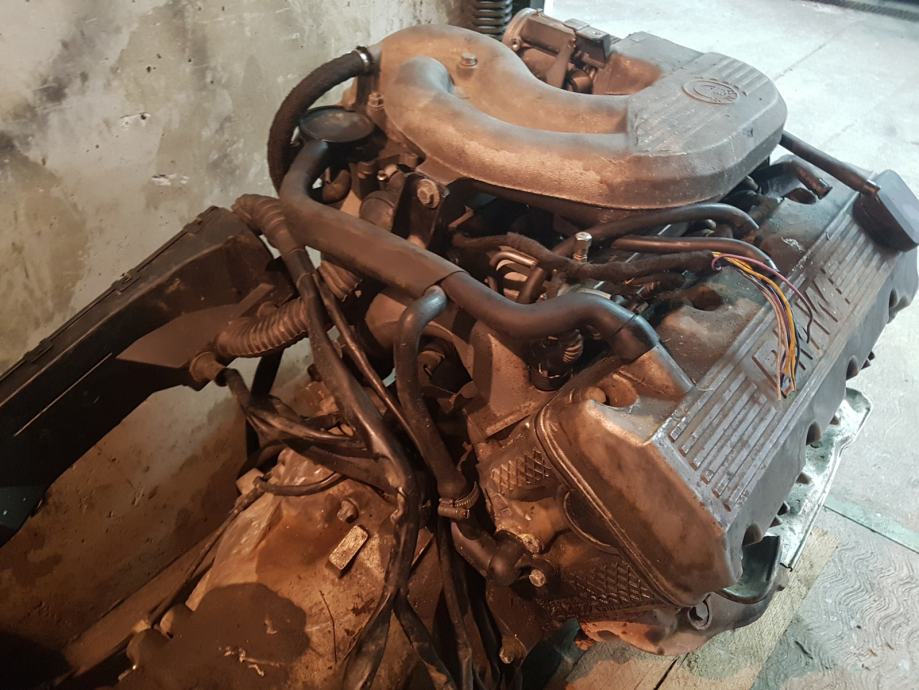 BMW e36 motor m43b18 (lanac) s getribom 1996.godina