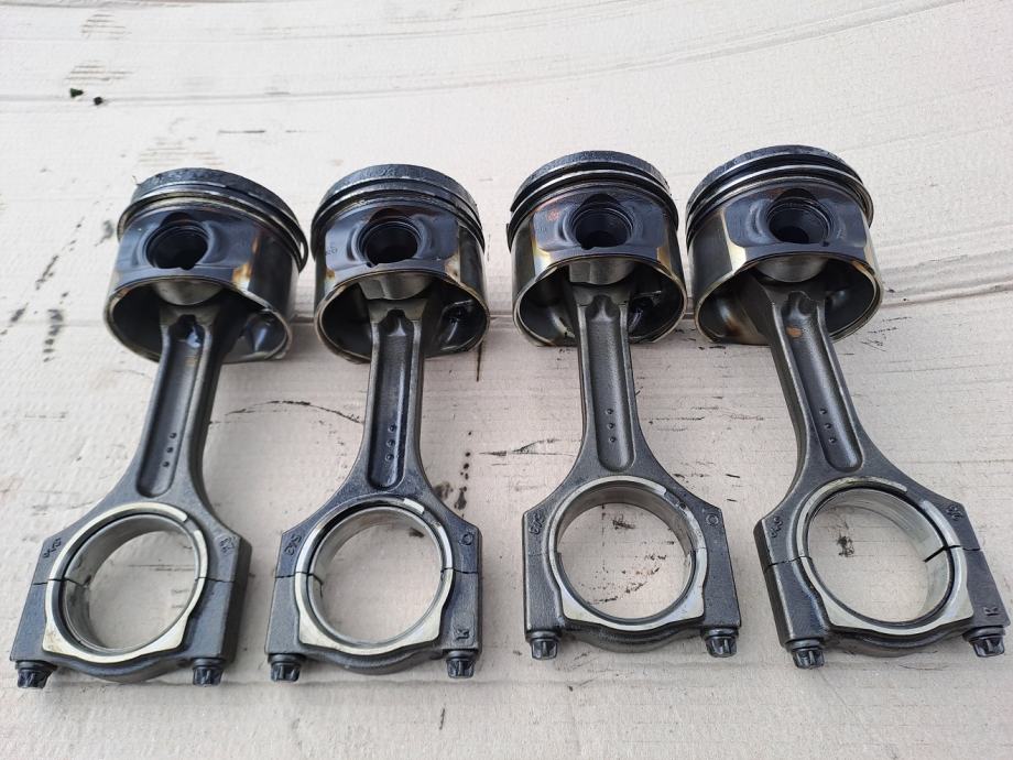 BMW E84 X1 F20 F30 116d 118d 318d N47 KLIPOVI KLIPNJACE KLIP MOTORA