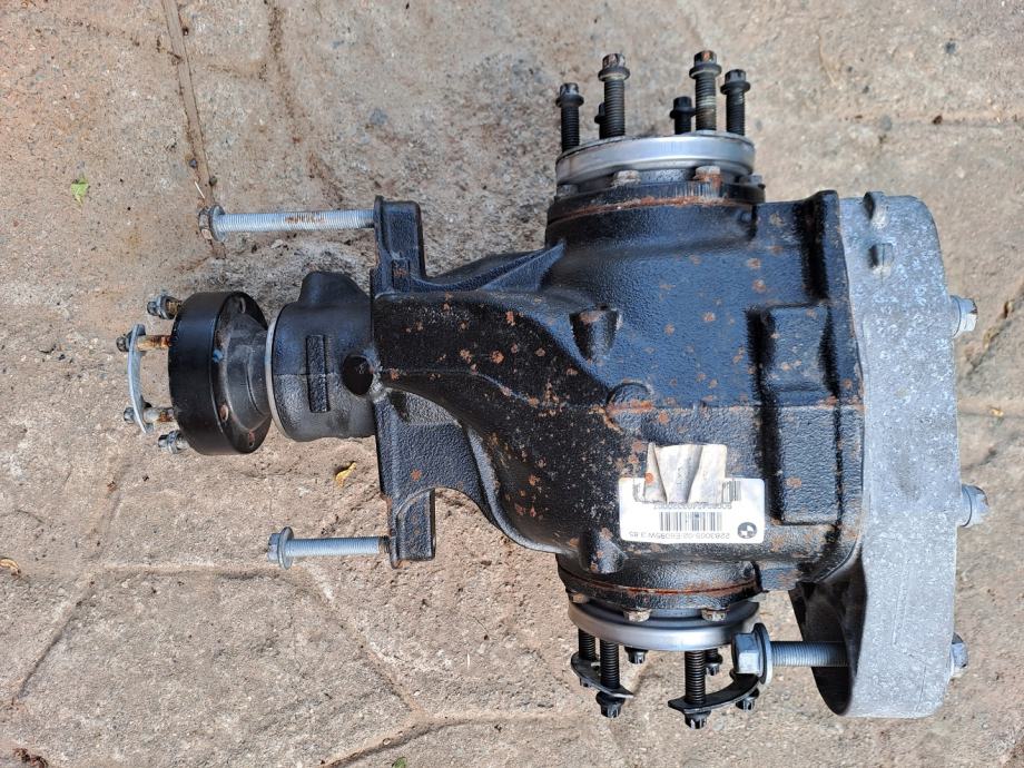 BMW E90 E92 E93 M3 sper diferencijal spera dif lsd manual 3:85