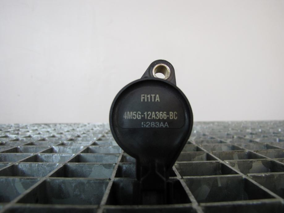 BOMBINA FORD FOCUS > 07-11 4M5G-12A366-BC