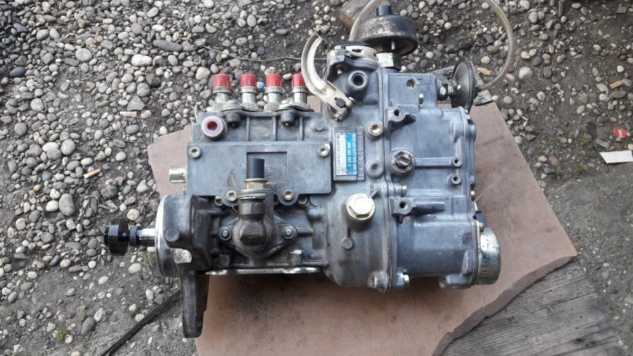 BOSCH PUMPA MERCEDES OM 601
