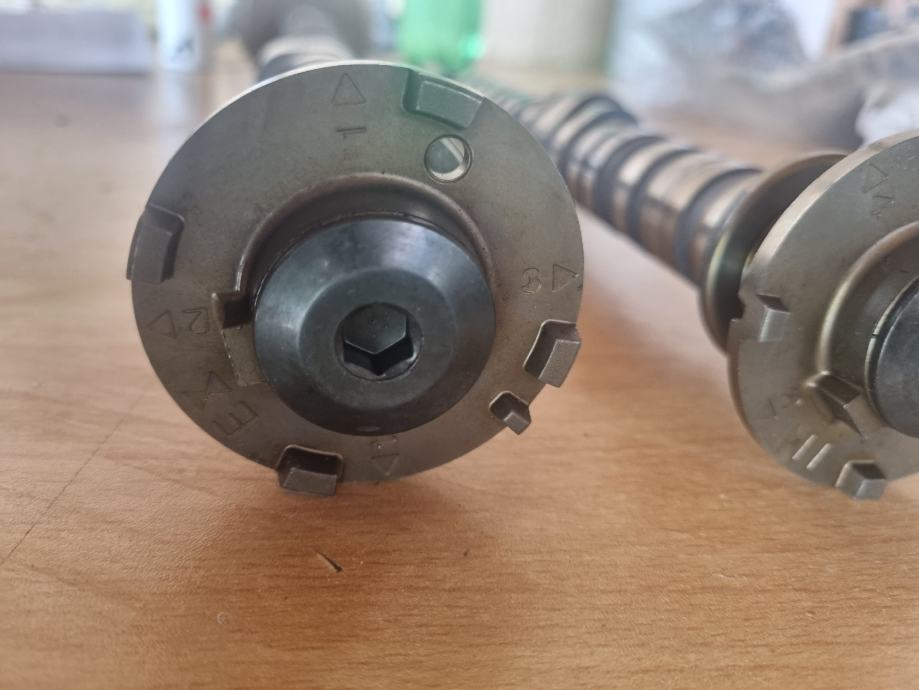 Bregaste osovine Honda Civic Type R EP3 HITNO!!