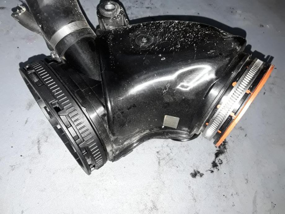 CRIJEVO INTERKULERA A6540902600 Mercedes CLS 2010-