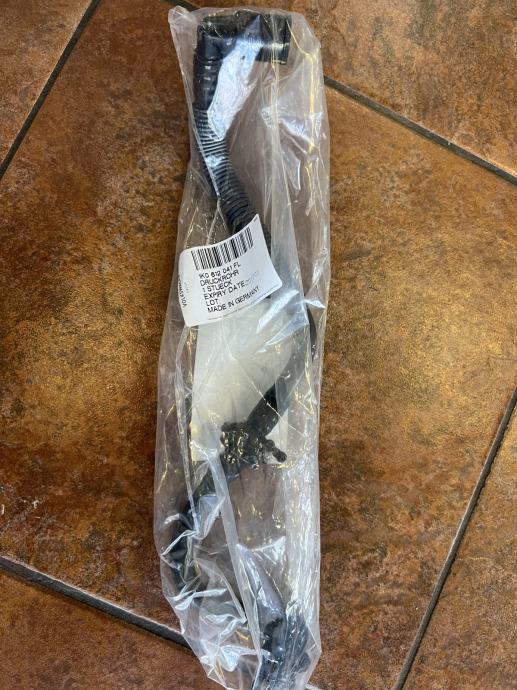 CRIJEVO VAKUMA, ODUŠKA AUDI, ŠKODA,VW - 1K0612041FL