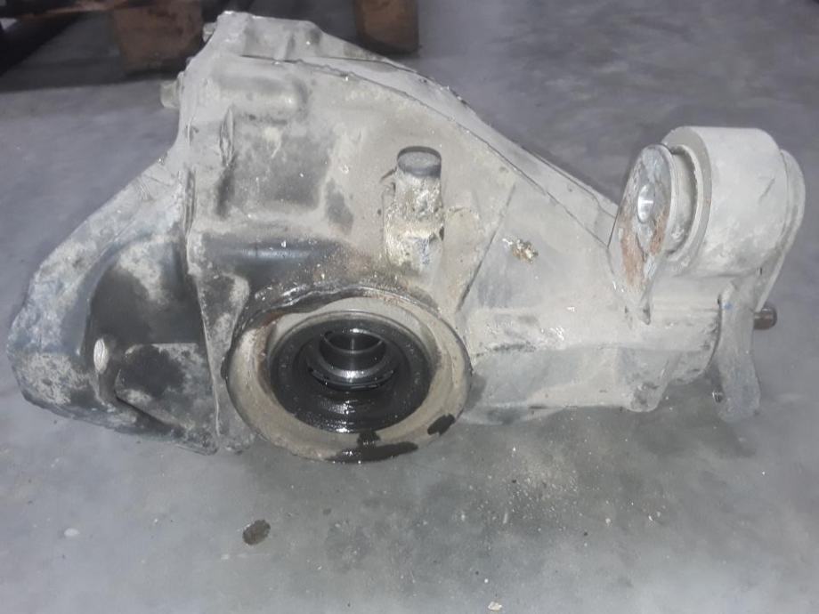 DIFERENCIJAL ZADNJI A2053510008 Mercedes C CLASS (W205) 2014-