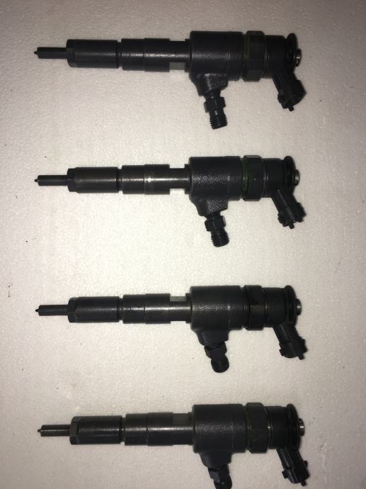 DIZNE INJEKTORI 1.4HDI BOSCH 0445110252