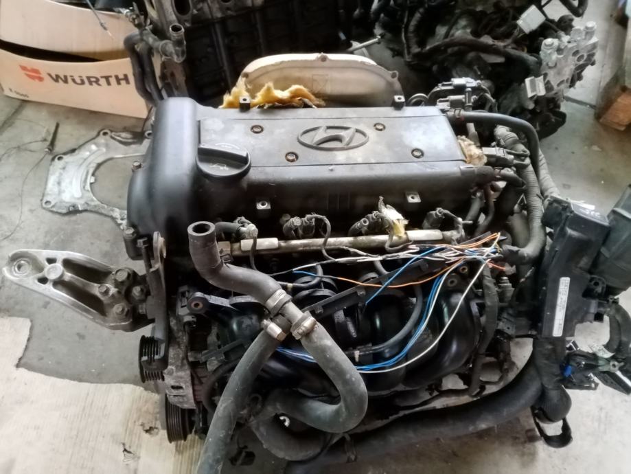 HYUNDAI I30 MOTOR