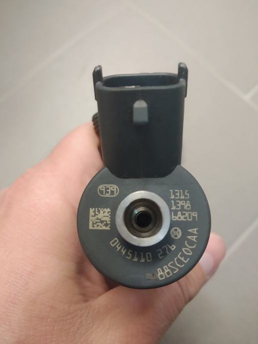 INJEKTOR 0445110276 1,9 JTD,CDTI.JTDM. Bosch Common Rail Injector
