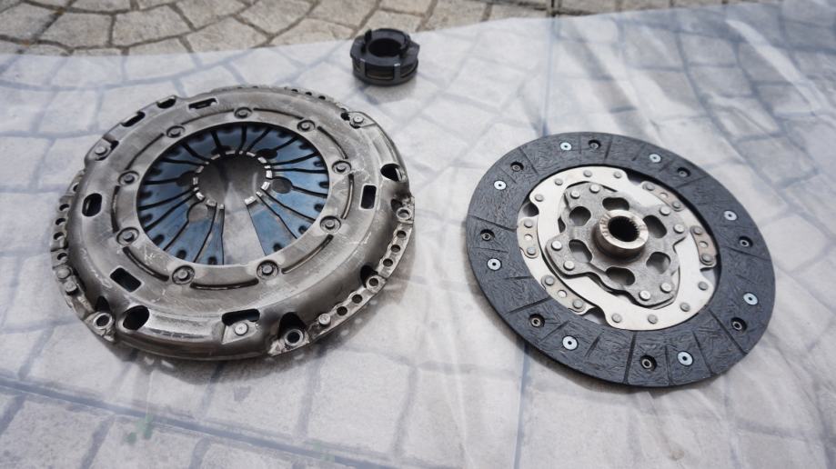 Kvačilo/spojka: VW/Seat/Škoda/Audi 1.6 03L141025K / SACHS 3082001409