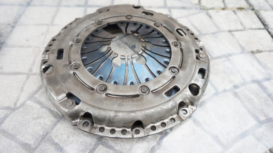 Kvačilo/spojka: VW/Seat/Škoda/Audi 1.6 03L141025K / SACHS 3082001409