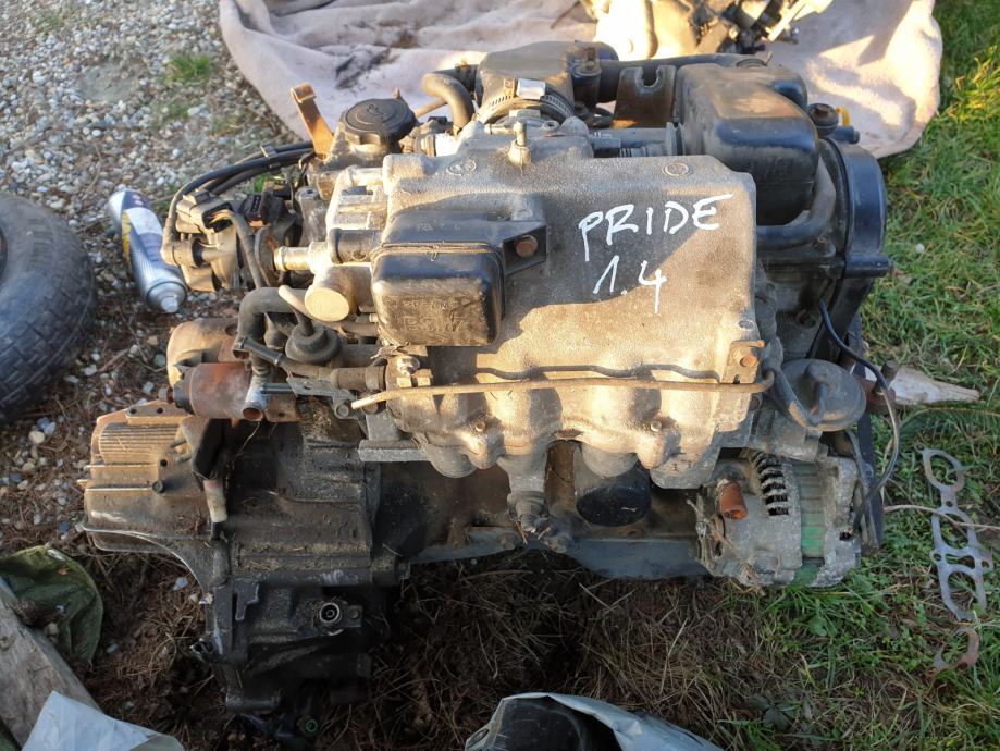 MAŠINA KIA PRIDE MOTOR KIA PRIDE MAŠINU KIJU MAŠINE KIJA MOTORA KIJE