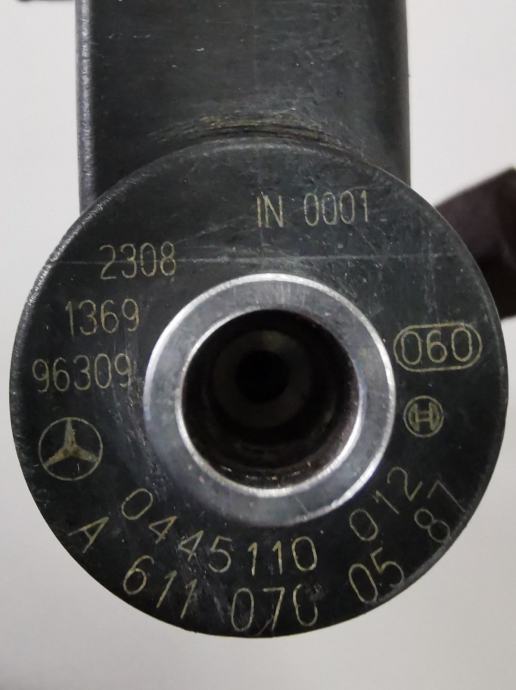 Mercedes 2.2 CDI W202 S202 W210 S210 injektor 0445110012 A6110705087