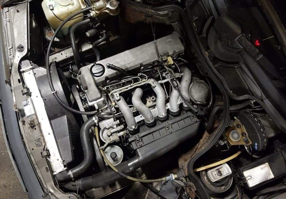 Mercedes 250D motor - dijelovi w124