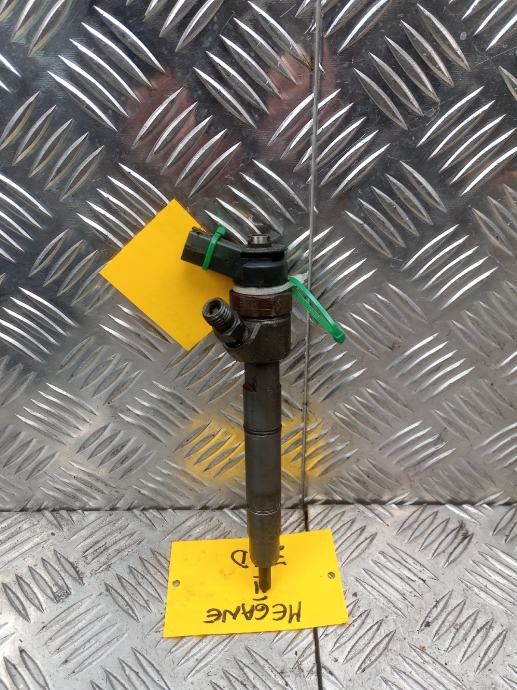 MERCEDES A B KLASE W169 W245 INJEKTOR DIZNA 0445110167 A6400700787